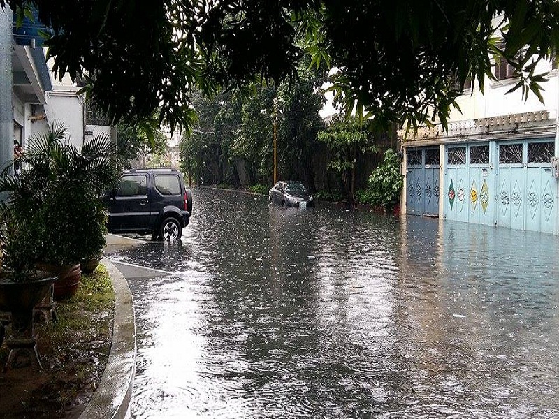 Ilang bahagi ng Metro Manila, binaha matapos makaranas ng malakas na buhos ng ulan | DZIQ Radyo ...