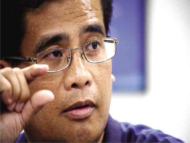 Premium taxis, hindi kumpitensiya ng Uber at Grab car-LTFRB | DZIQ ...