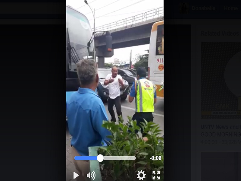 WATCH: Panununtok ng bus driver sa tatlong MMDA enforcers, viral sa ... WATCH: Panununtok ng bus driver sa tatlong MMDA enforcers, viral sa ...