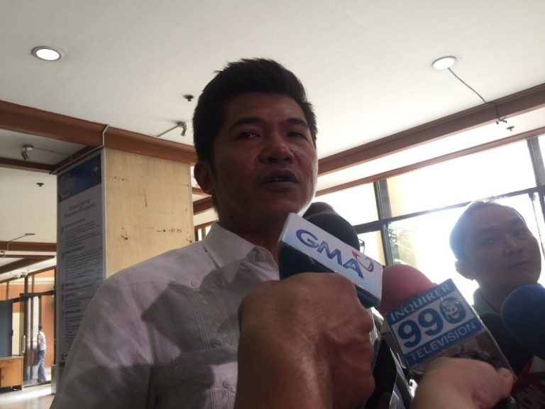 Comelec Commissioner Christian Lim, inireklamo ng graft sa Ombudsman ...