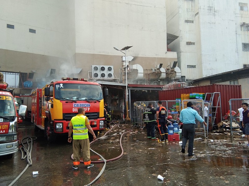 Supermarket sa loob ng Victory Central Mall sa Caloocan, nasunog | DZIQ ...