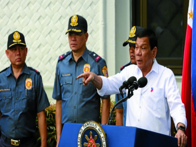 Pagsibak sa ilang pulis, pinag-aaralan ni Duterte | DZIQ Radyo Inquirer ...