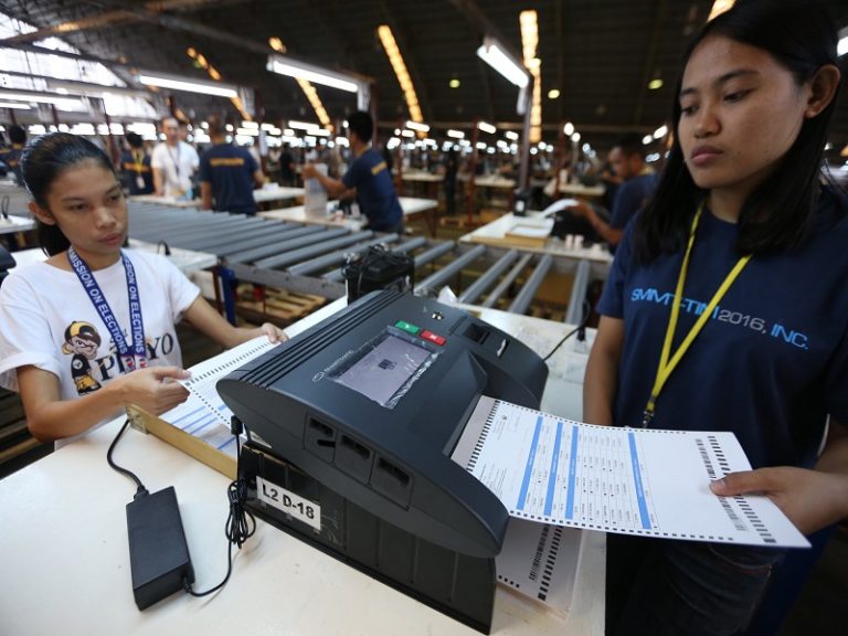 Mga vote-counting machines ng Smartmatic binili na ng Comelec | DZIQ ...