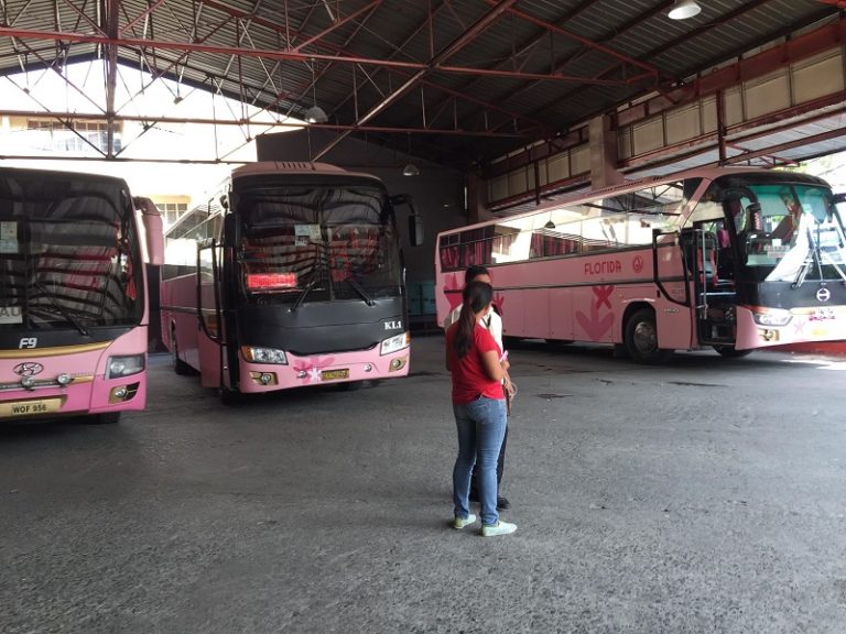 Sitwasyon sa mga terminal ng bus sa Sampaloc, Maynila, normal | DZIQ ...