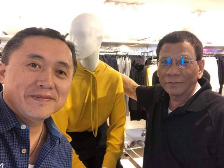 LOOK: Pang. Duterte, pumili ng mga damit na "yellow" sa HK | DZIQ Radyo ...
