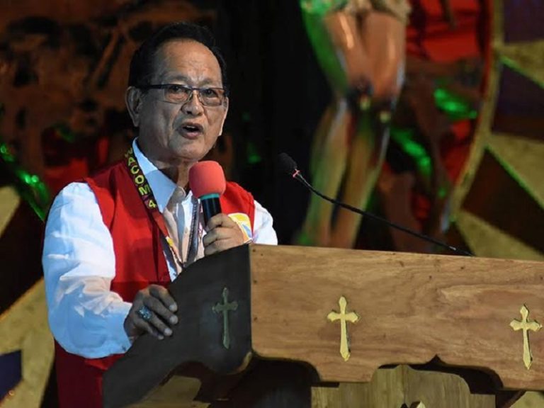 Bishop Bacani hinamon si Duterte na maglakad nang walang kasamang ...