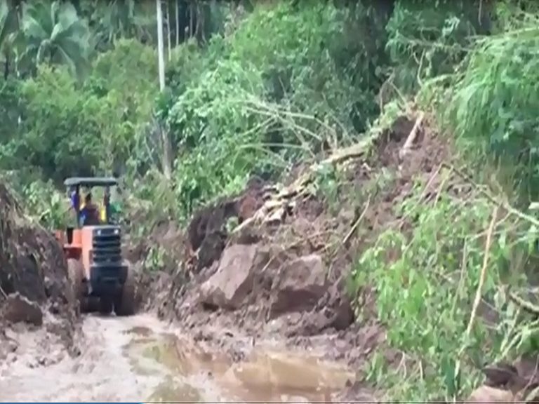 Nakuhang bangkay sa landslide sa Brgy. Pititinan, Sagnay, Camarines Sur umakyat na sa 30 | DZIQ ...