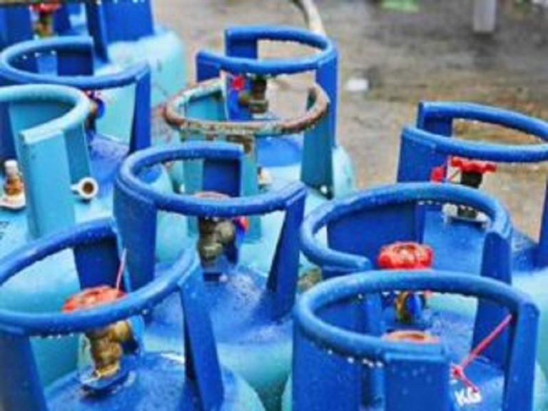 Mga kumpanya ng langis nag-anunsyo na ng rollback sa presyo ng LPG at ... Mga kumpanya ng langis nag-anunsyo na ng rollback sa presyo ng LPG at ...