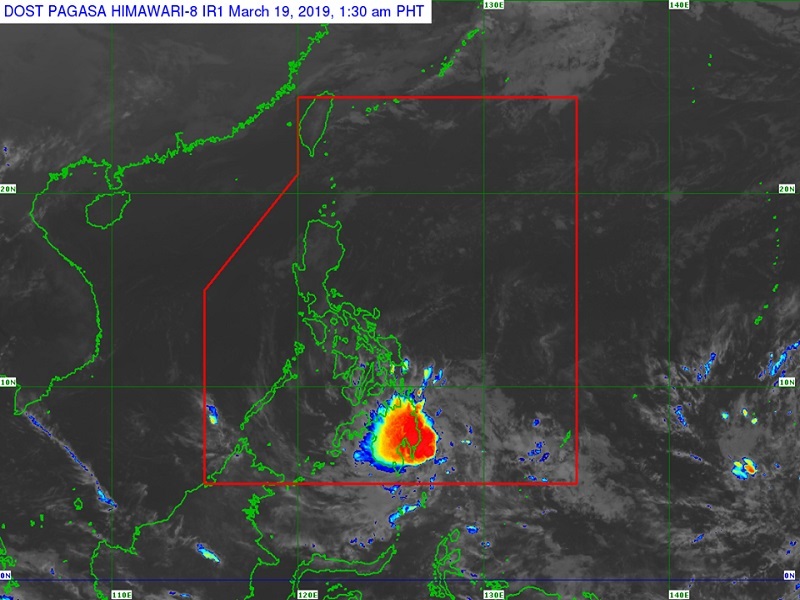 Bagyong Chedeng napanatili ang lakas habang papalapit sa Davao ...