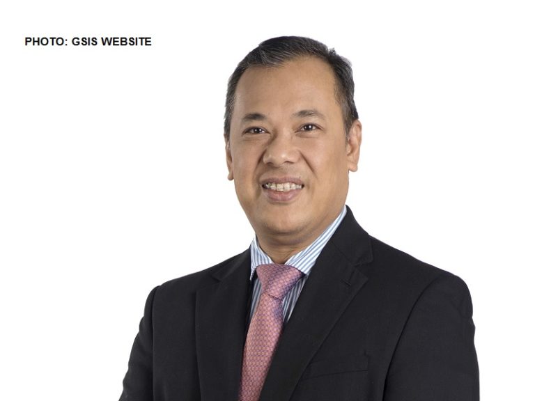 GSIS President at GM nagbitiw na sa pwesto | DZIQ Radyo Inquirer 990AM GSIS President at GM nagbitiw na sa pwesto | DZIQ Radyo Inquirer 990AM