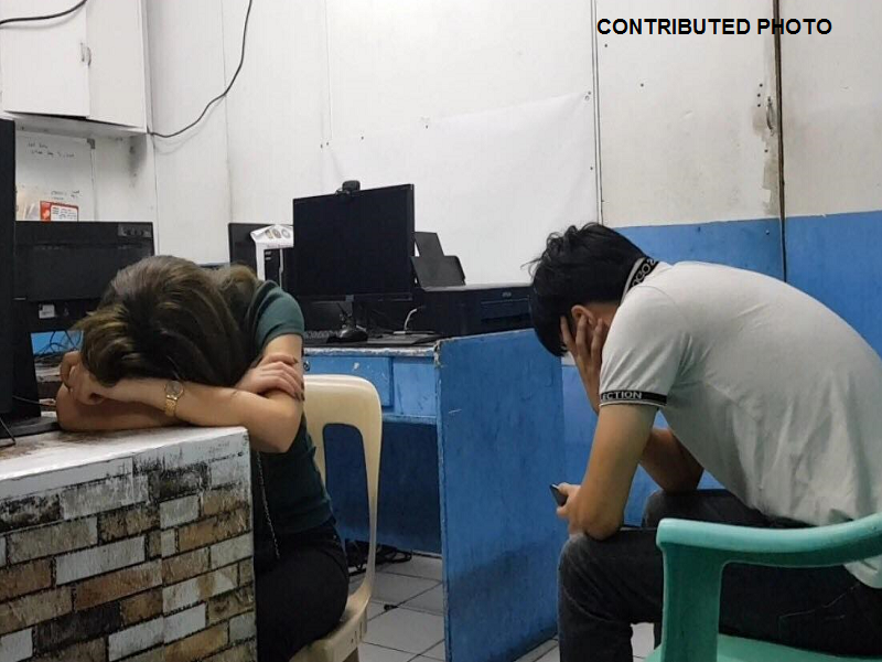 LOOK: Dalawang Chinese arestado sa reckless driving at panunuhol sa mga ...