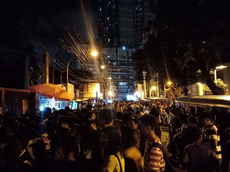 DSWD-CIU sa Maynila dinumog ng higit 1,000 estudyante para sa ...