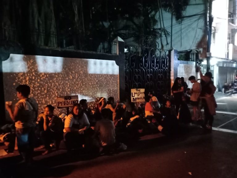 DSWD-CIU sa Maynila dinumog ng higit 1,000 estudyante para sa ...