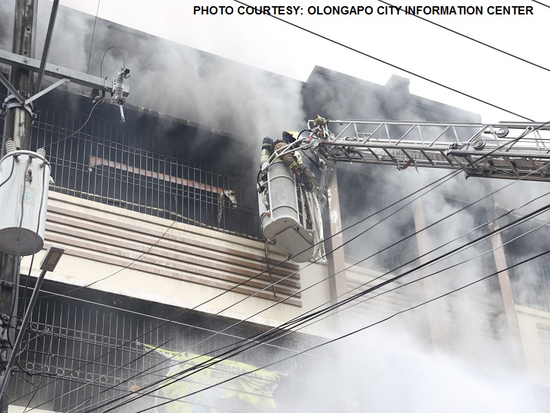 Mag-asawa at isa nilang anak patay sa sunog sa Olongapo City | DZIQ Radyo Inquirer 990AM