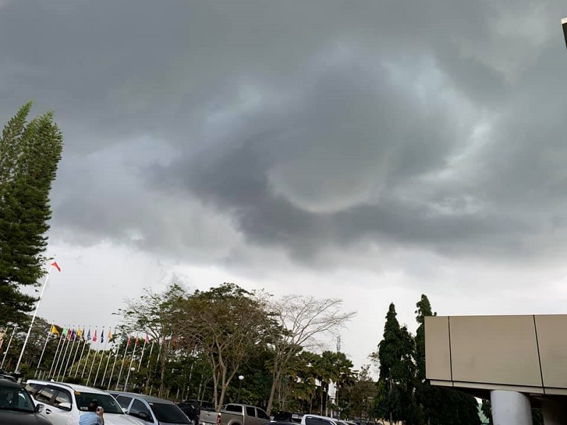 Buhawi nanalasa sa Marawi, ilang mga establisyimento nawasak | DZIQ ...