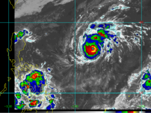 Typhoon Rolly lumakas pa; Signal Number 1 itataas sa ilang lalawigan sa ...