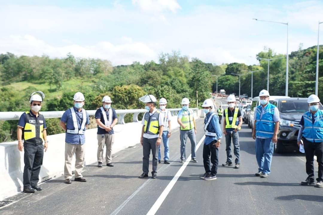 LOOK: Inspeksyon ng DOTr-TRB sa NLEX Segment 7 Expansion Project | DZIQ ... LOOK: Inspeksyon ng DOTr-TRB sa NLEX Segment 7 Expansion Project | DZIQ ...