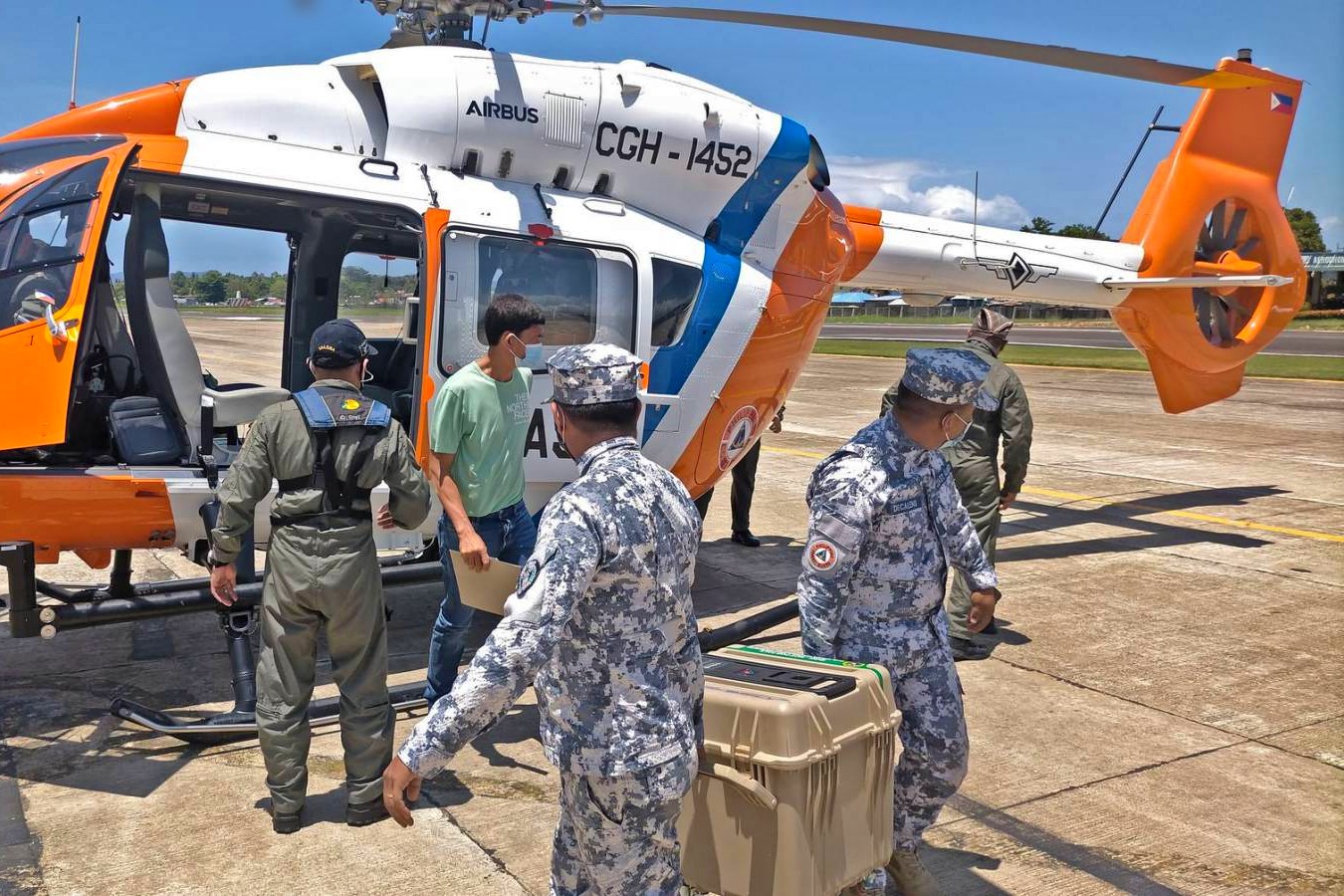 Nasa 6,000 doses ng COVID-19 vaccine dinala ng PCG sa Masbate at ...