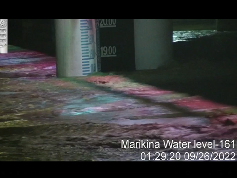 Antas ng tubig sa Marikina River, patuloy ang pagtaas; Ilang residente, inilikas na | DZIQ Radyo ...
