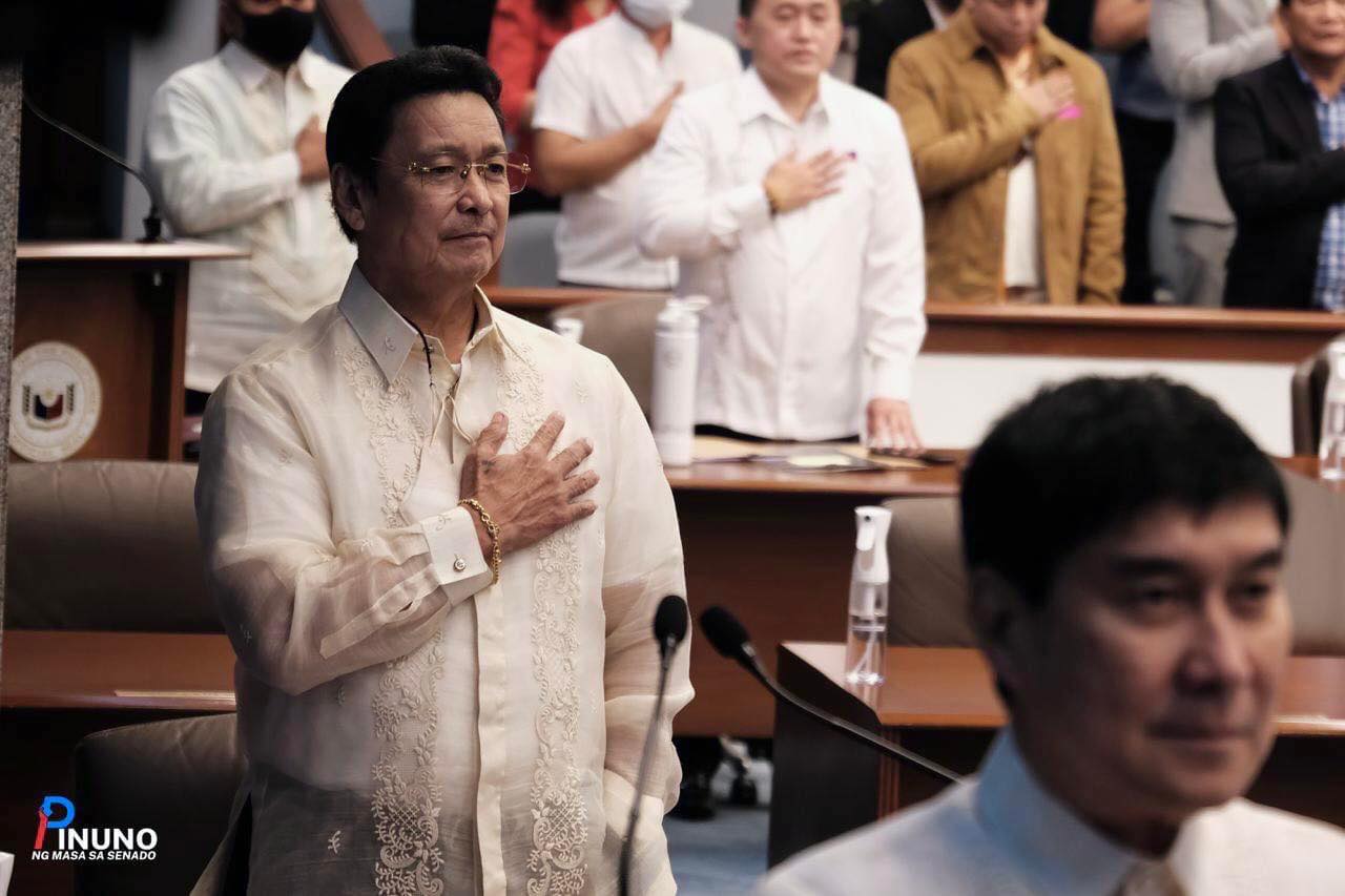 Lapid ipinanukala ang paglalagay ng defibrillators sa mga pampubliko ...