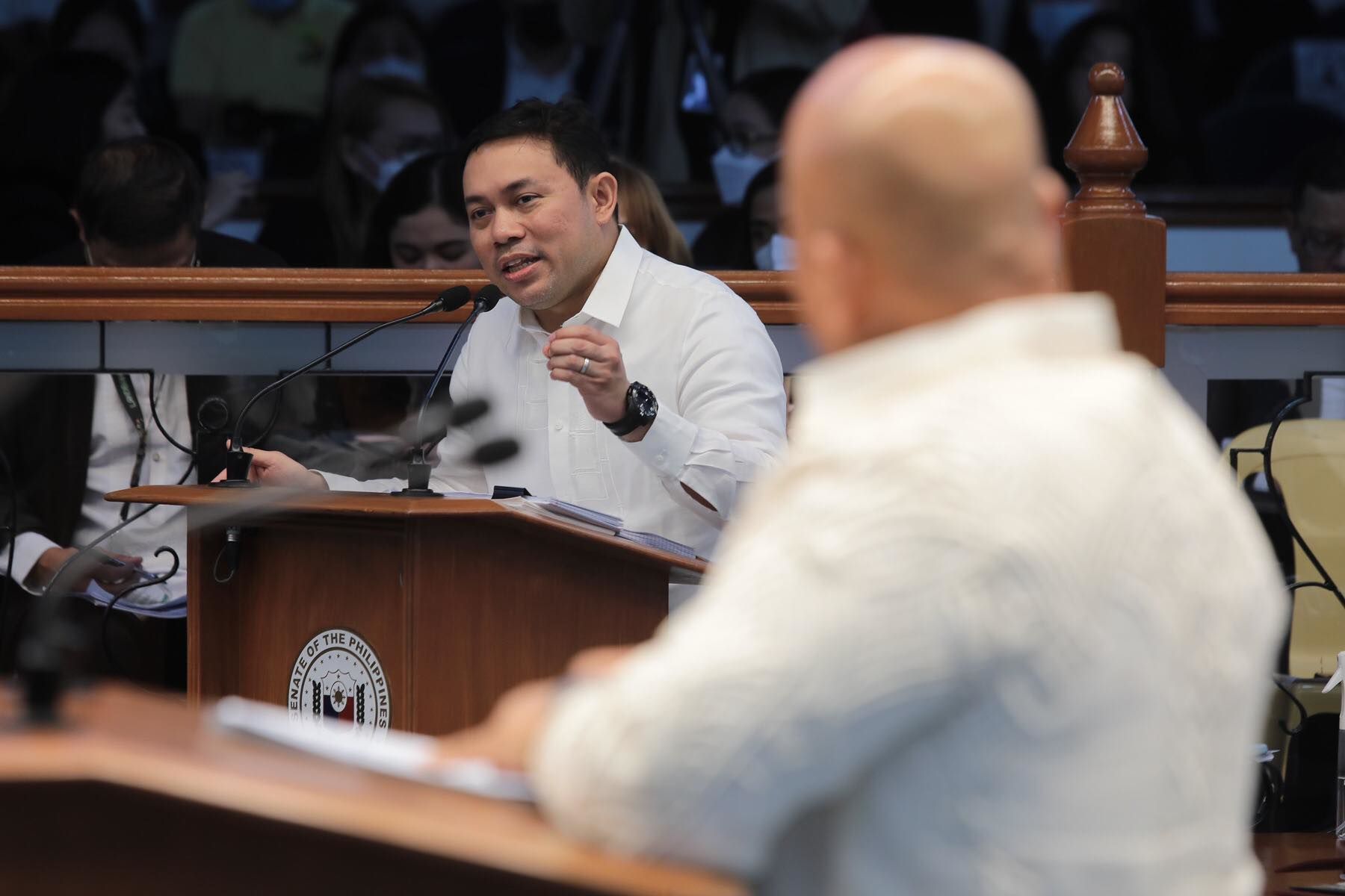 Panukalang Maharlika Investment Fund tinalakay na sa plenaryo ng Senado | DZIQ Radyo Inquirer 990AM