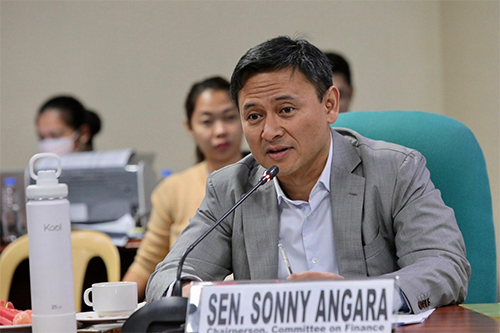 Angara humirit ng Senate probe sa mga reklamo sa Muslim Council | DZIQ ...