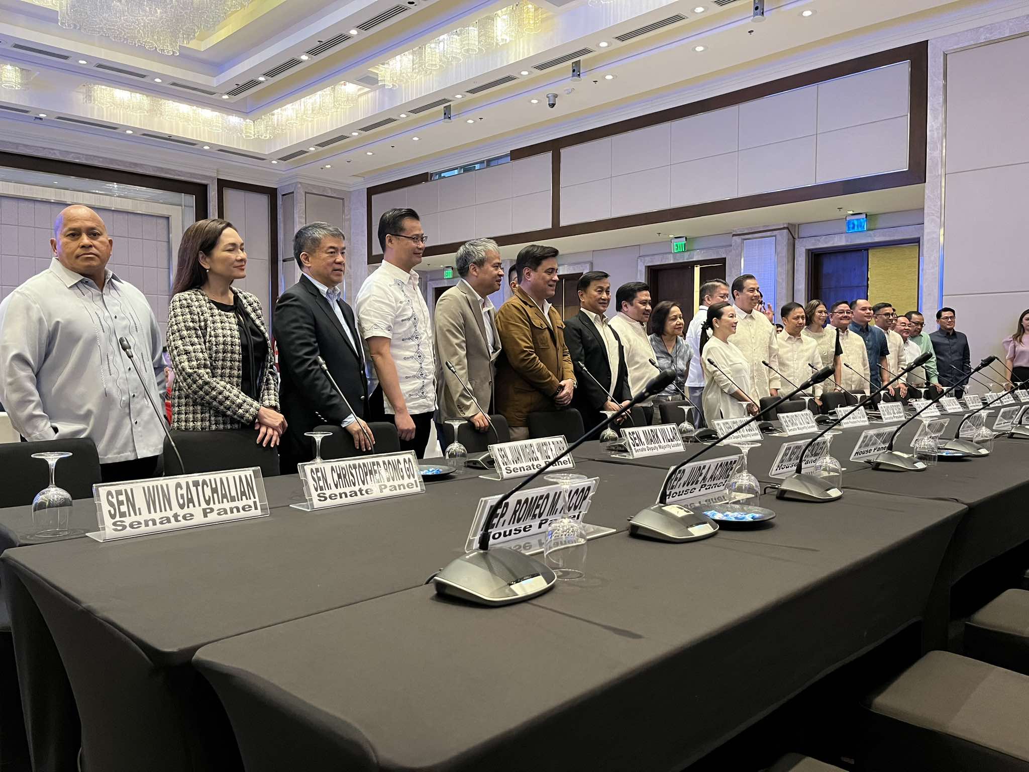 Kongreso, sinimulan ang pagplantsa sa 2025 national budget | DZIQ Radyo ...