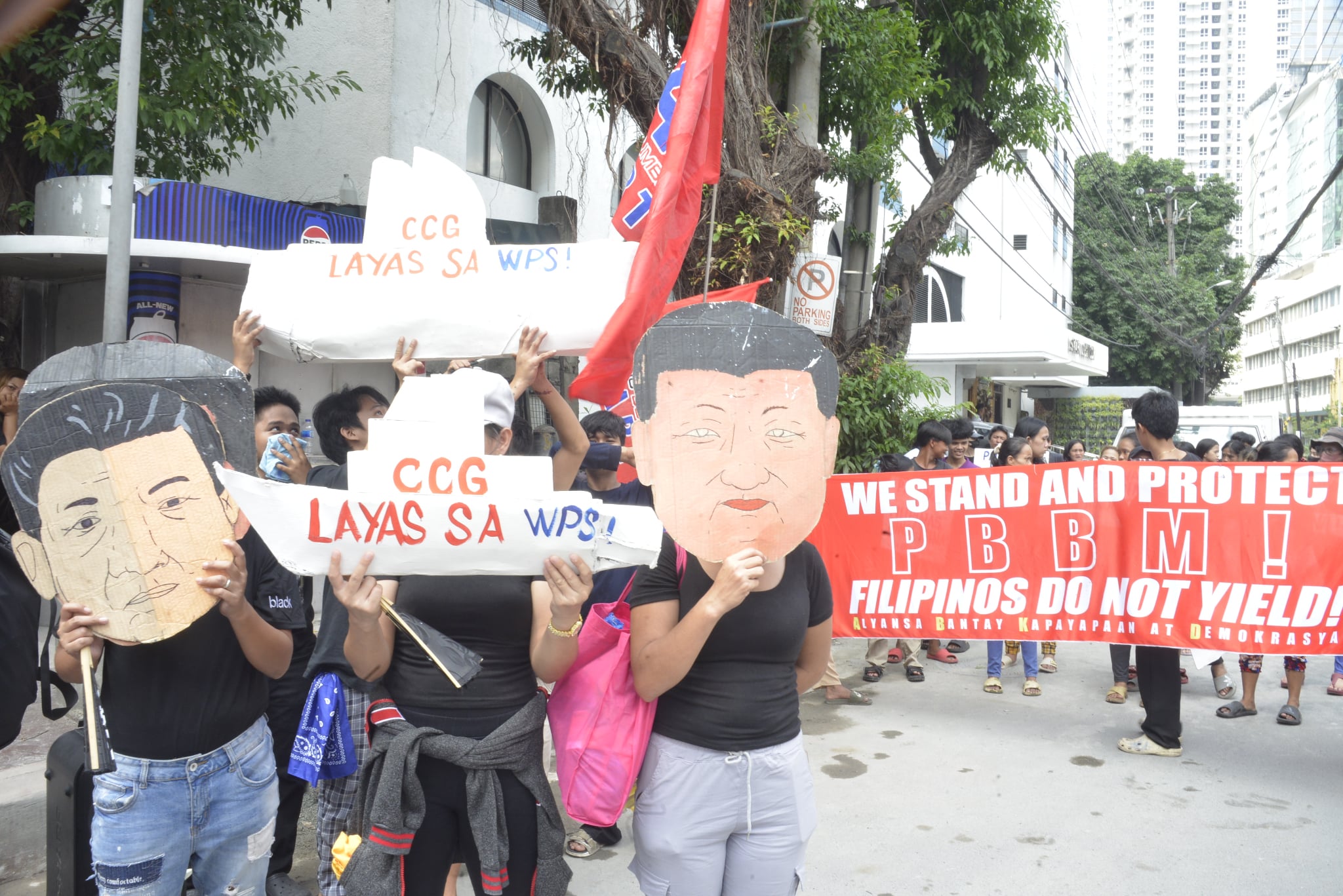 Chinese embassy kinalampag dahil sa pag-angkin sa Palawan | DZIQ Radyo ...